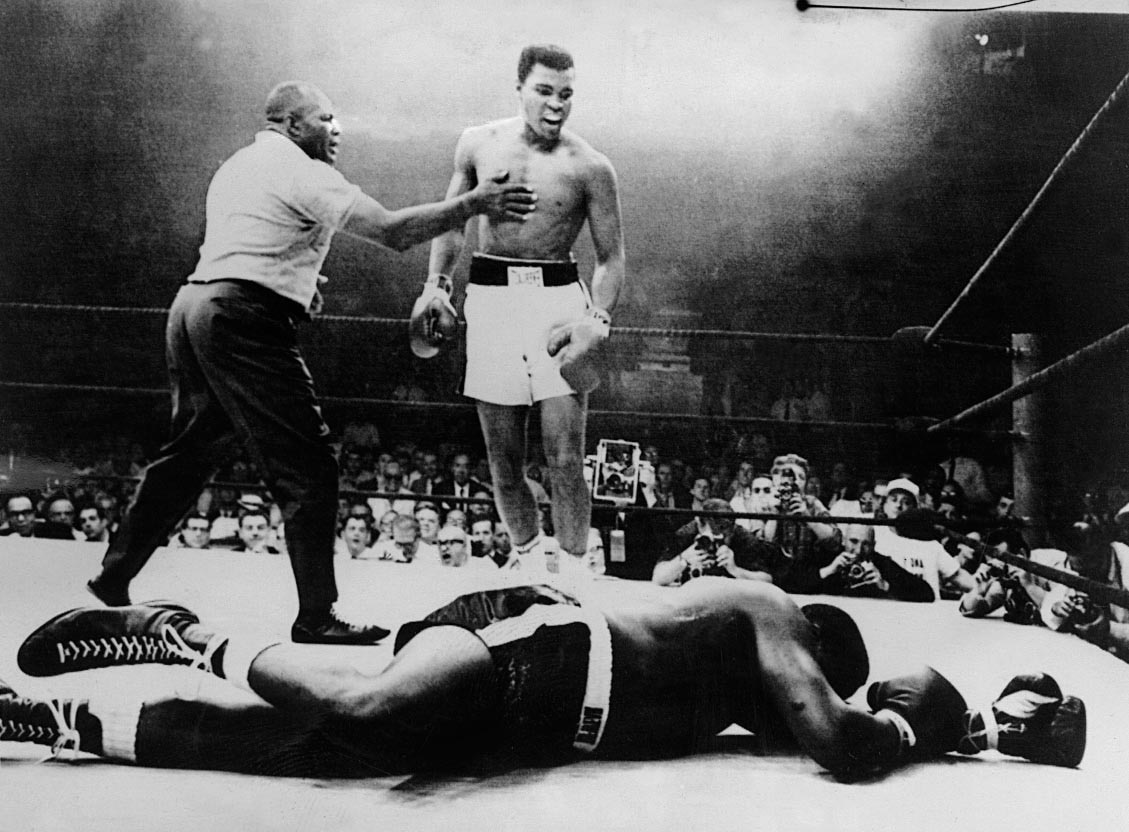Muhammad Ali: Boxing great, charismatic entertainer - ABC News