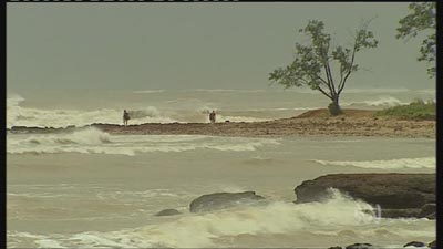 Cyclone Monica hits Arnhem Land - ABC News