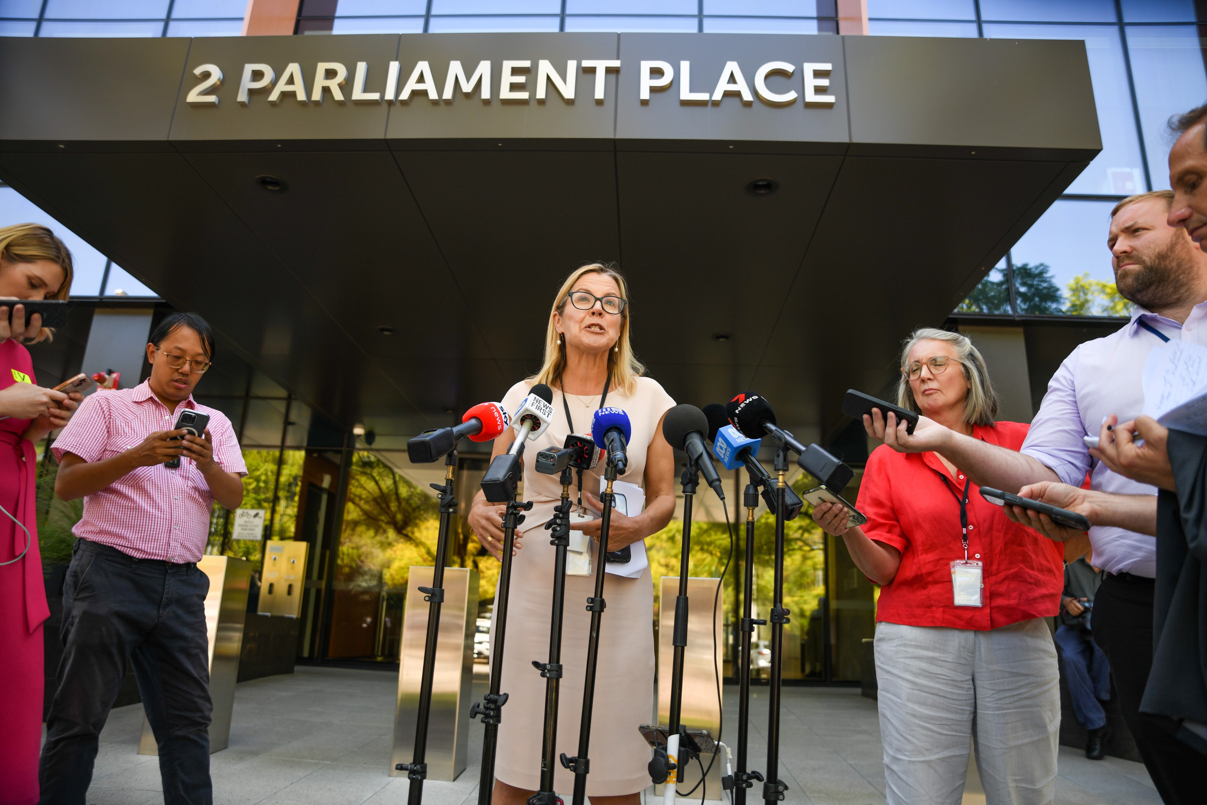 WA election campaign almost over, as Liberal and Labor play both ...