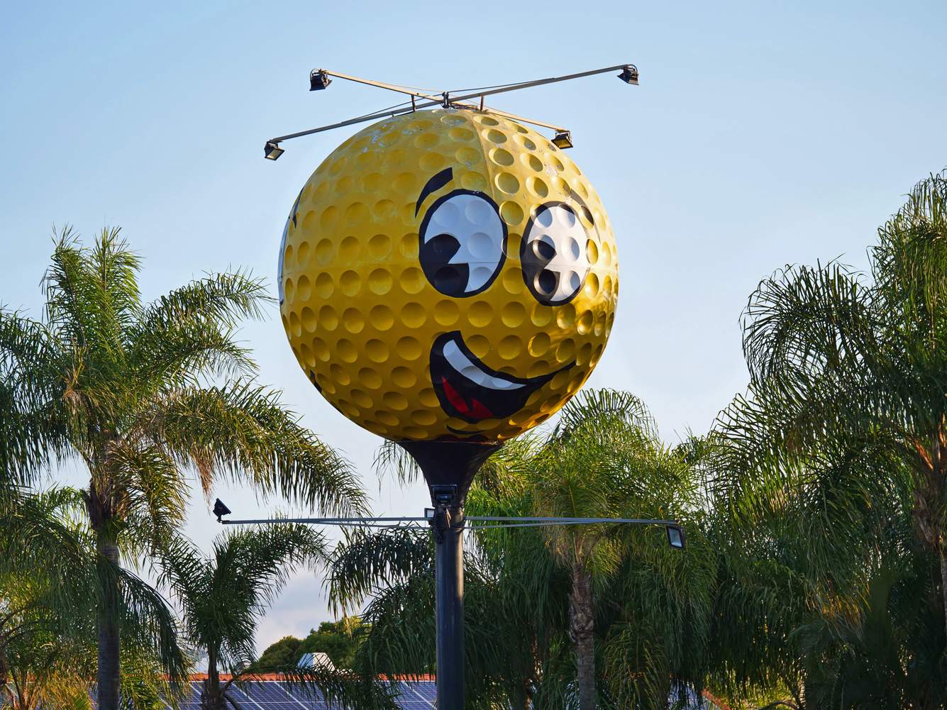 Putt putt marks 50 years of miniature golf on the Gold Coast - ABC News