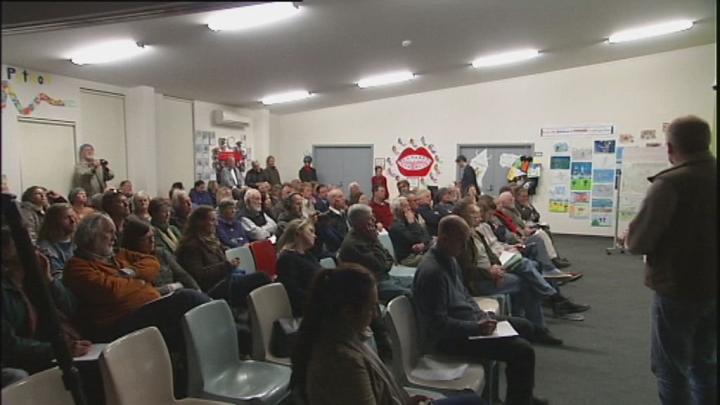 Shale company pledges to consult - ABC News