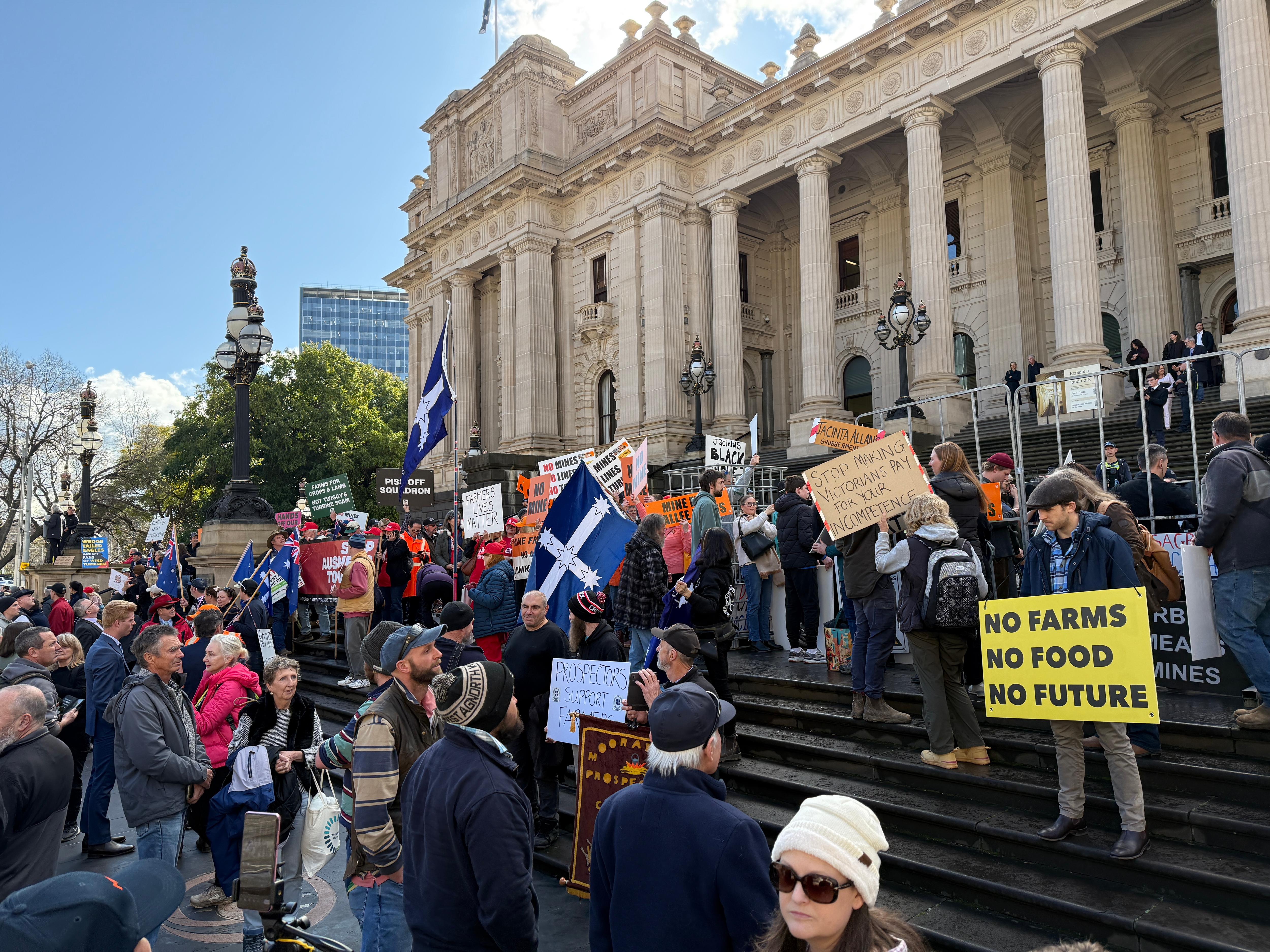 VNI West transmission network costs double as Victorian farmer protests ...