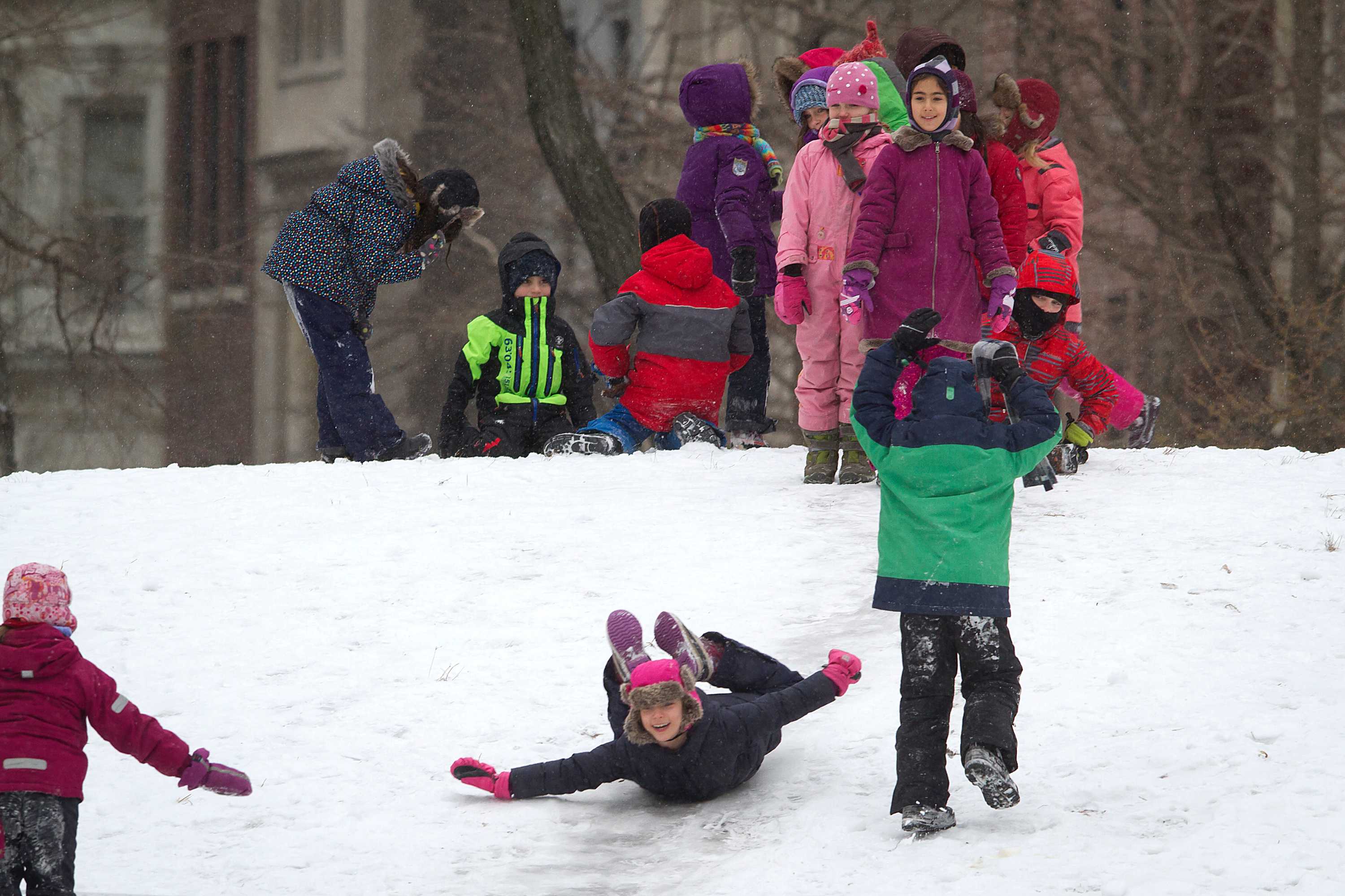 Winter Storm Juno: New York, New Jersey brave 'historic' blizzard as ...