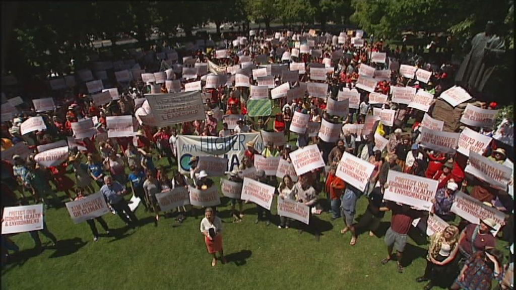 Thousands rally for climate action - ABC News