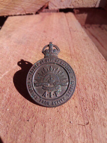 WWI Return from Service badge to be given to Anzac veteran's family ...