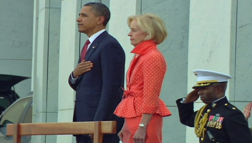 Obama receives official welcome - ABC News