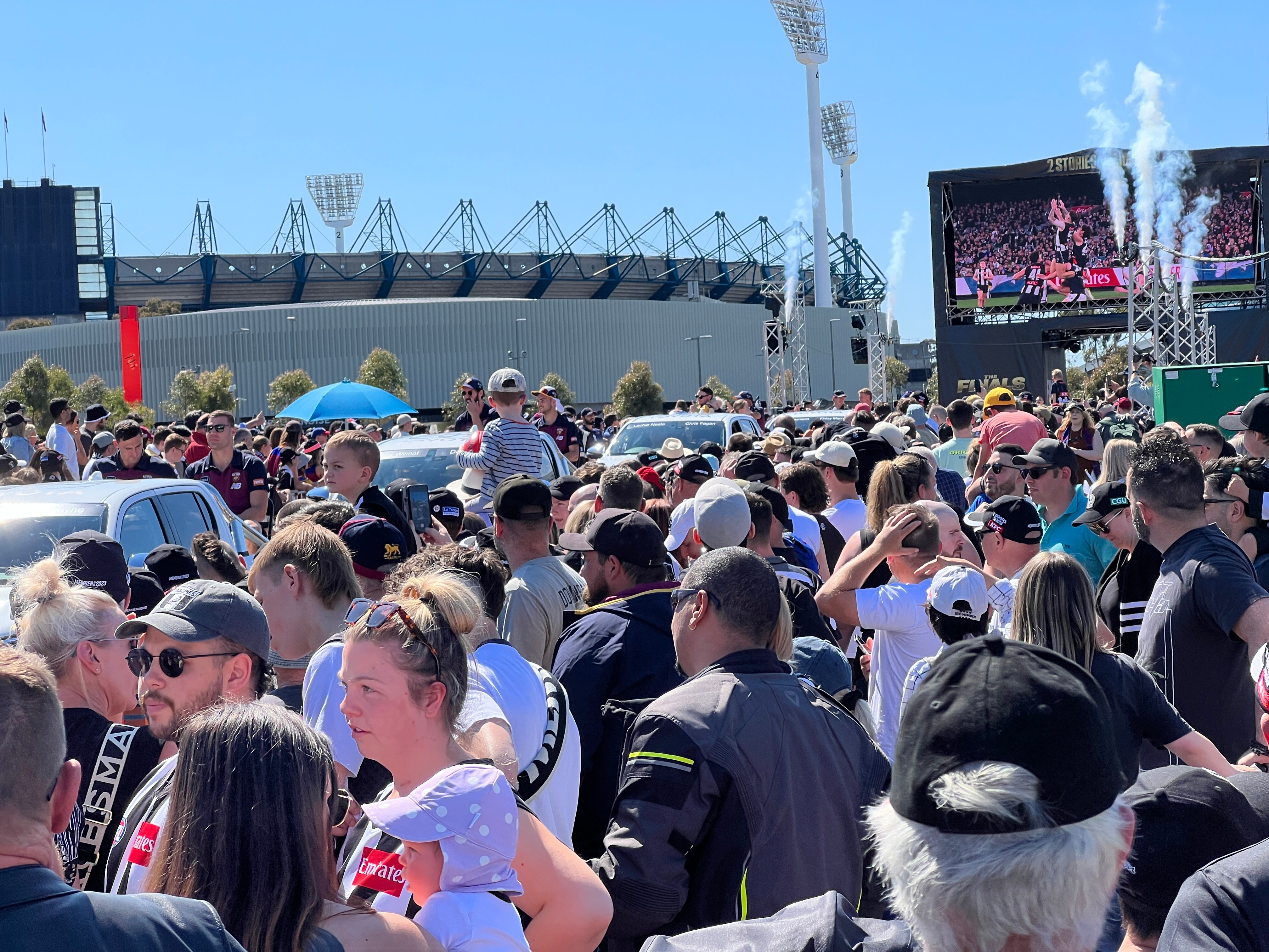 Collingwood Magpies, Brisbane Lions fans flock to Melbourne's AFL grand ...