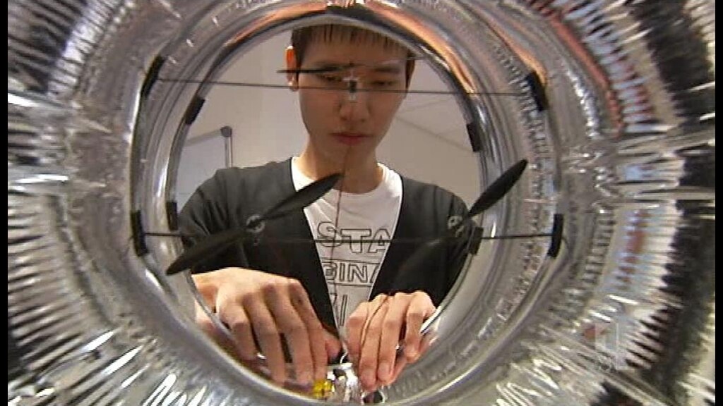 Flying blimp leads the way - ABC News