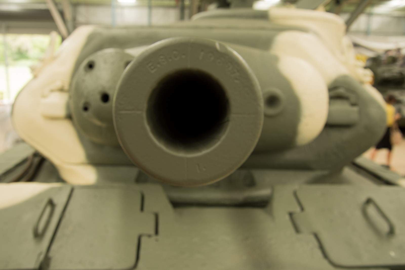 Australian-built WWII tank finds new home in far north Queensland ...