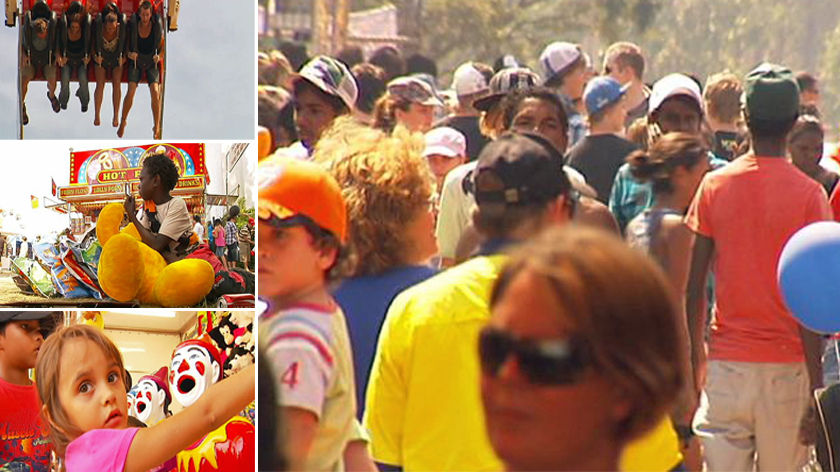 Thousands pack into Royal Darwin Show - ABC News