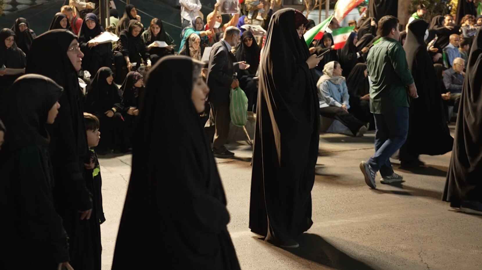 Women arrive at rally in Tehran - ABC News