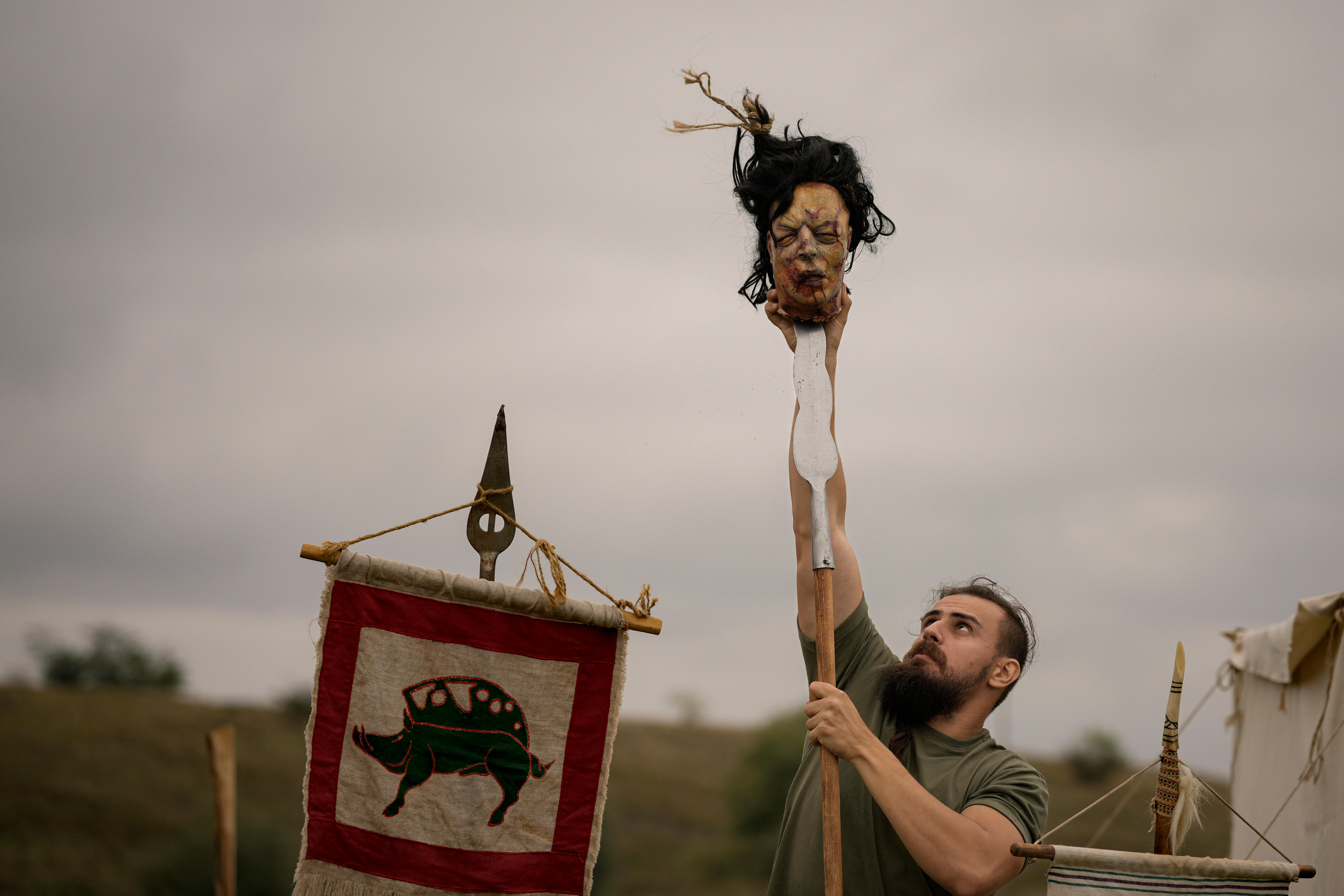 Battles of the Roman era brought to life at Romanian festival - ABC News