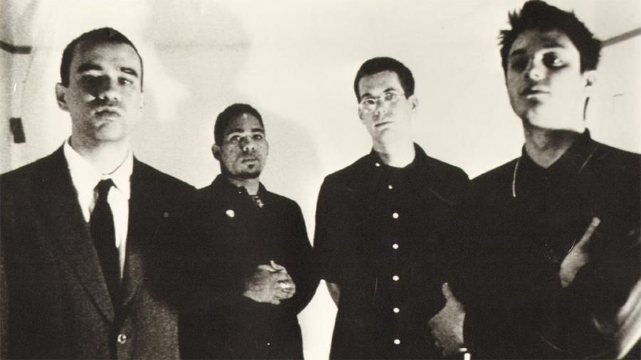 The surprising link between Portlandia's Fred Armisen and Jessica ...