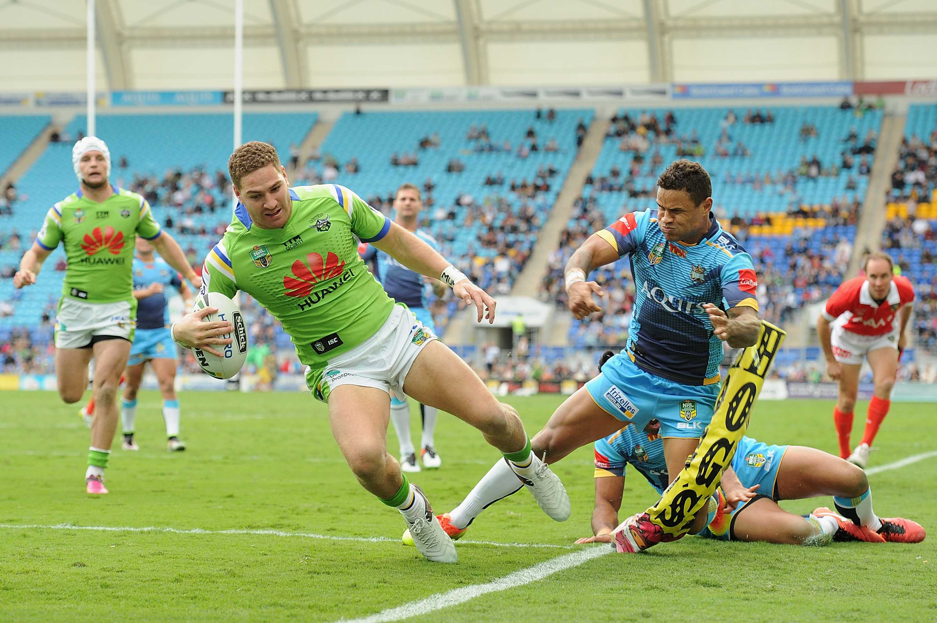 Canberra Raiders beat Gold Coast Titans 30-22 with doubles from Jarrod ...