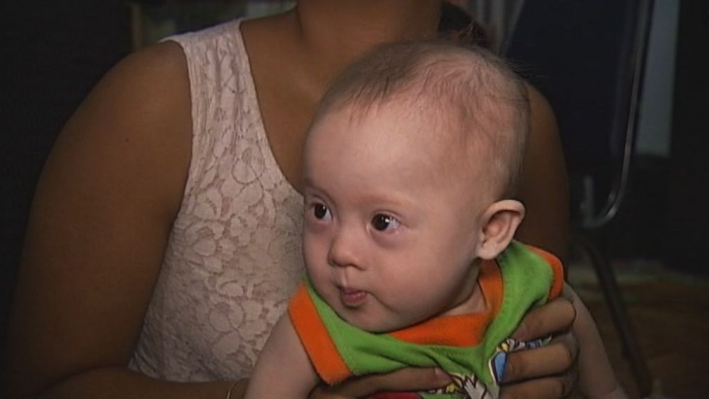 Baby Gammy - surrogate mother disputes parents claims, focuses ...