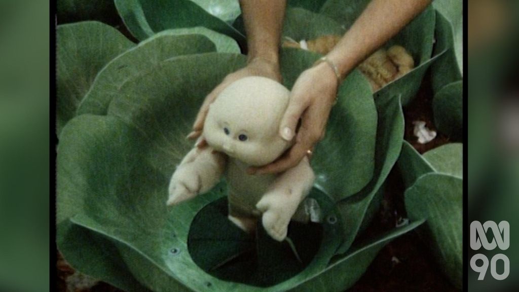 Cabbage Patch Kids 'birthed' in store (1984) - ABC News