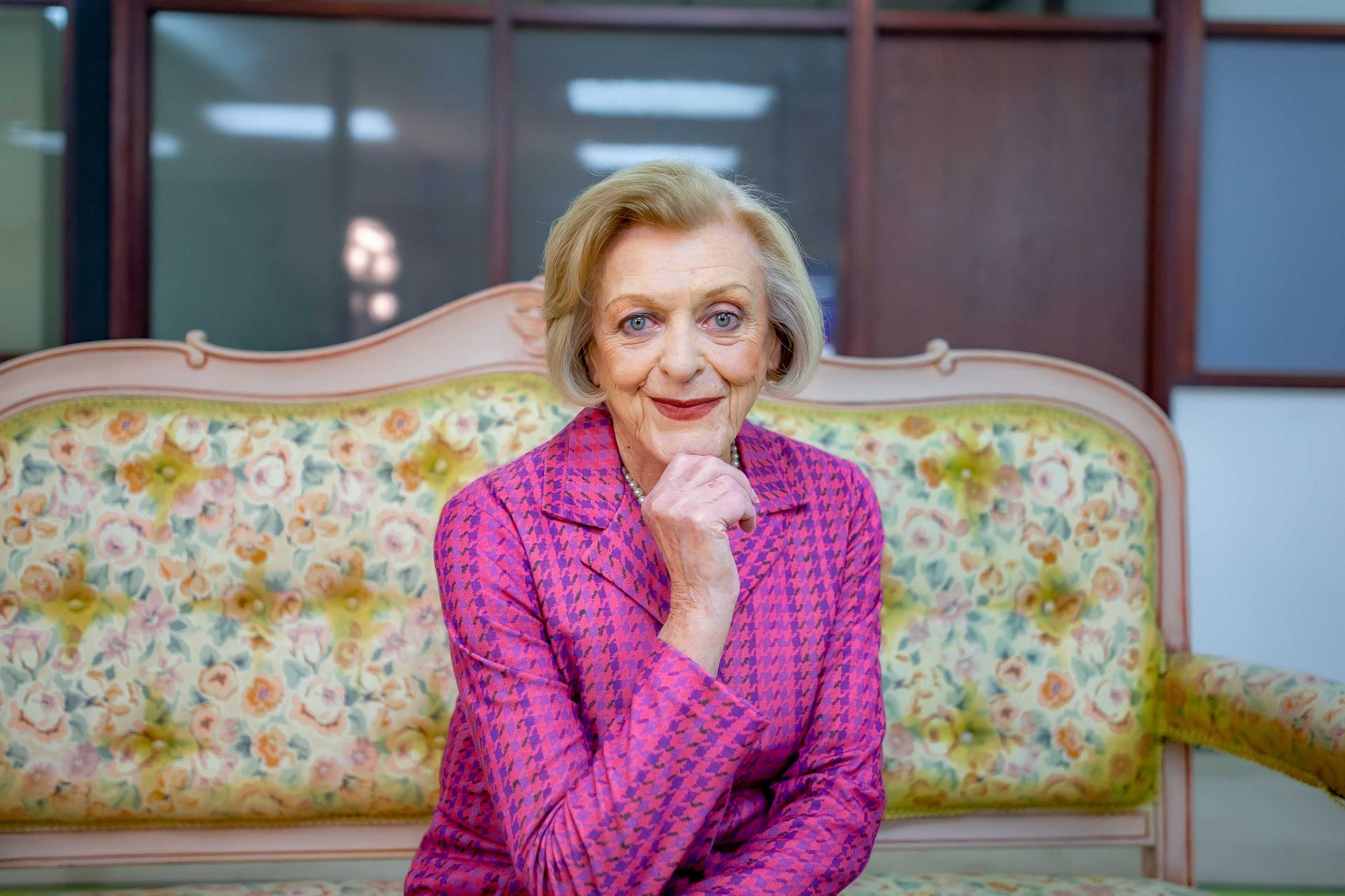 Nancye Hayes — fearless in the footlights - ABC listen