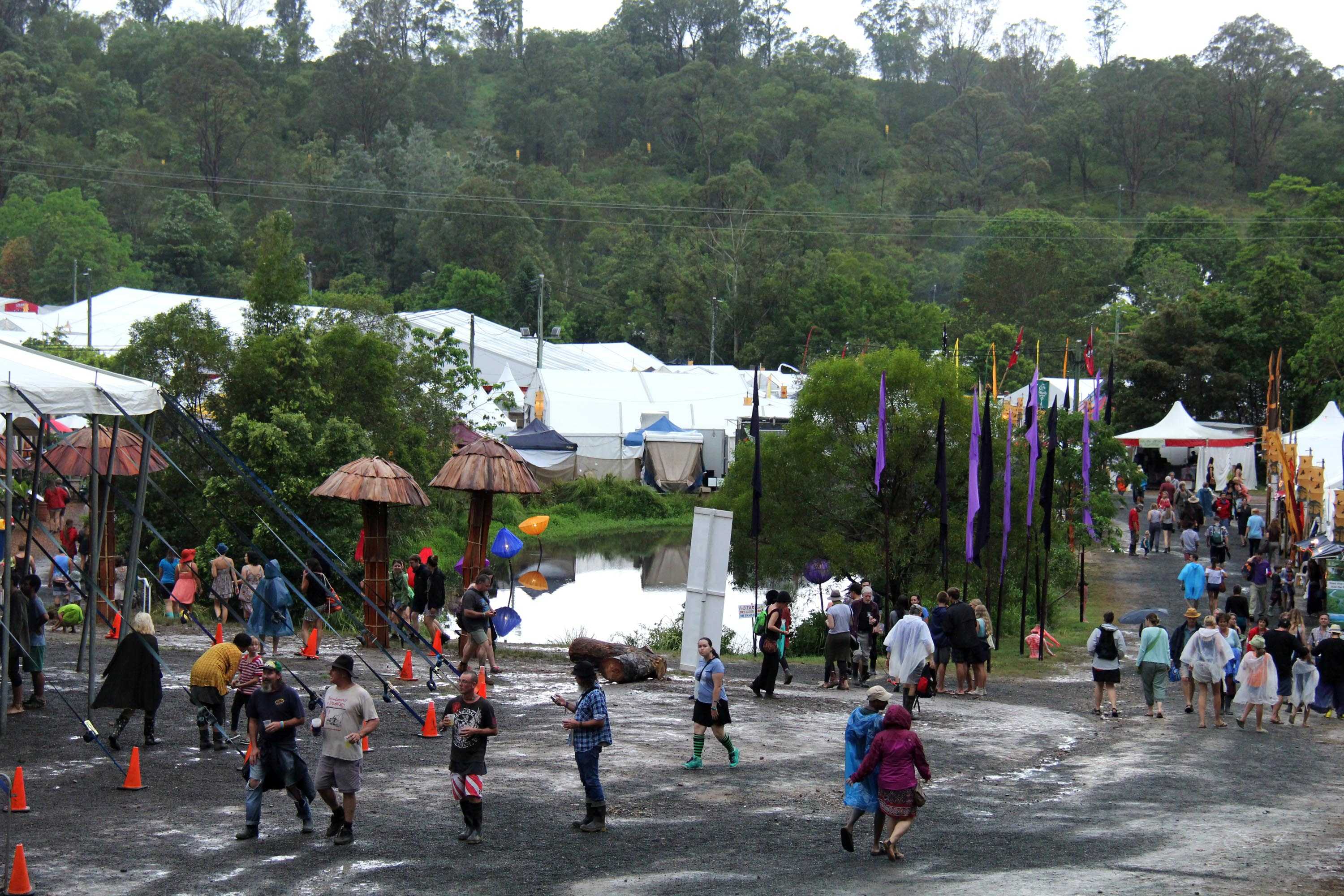 Thousands of people enjoy Woodford Folk Festival despite the rain - ABC ...