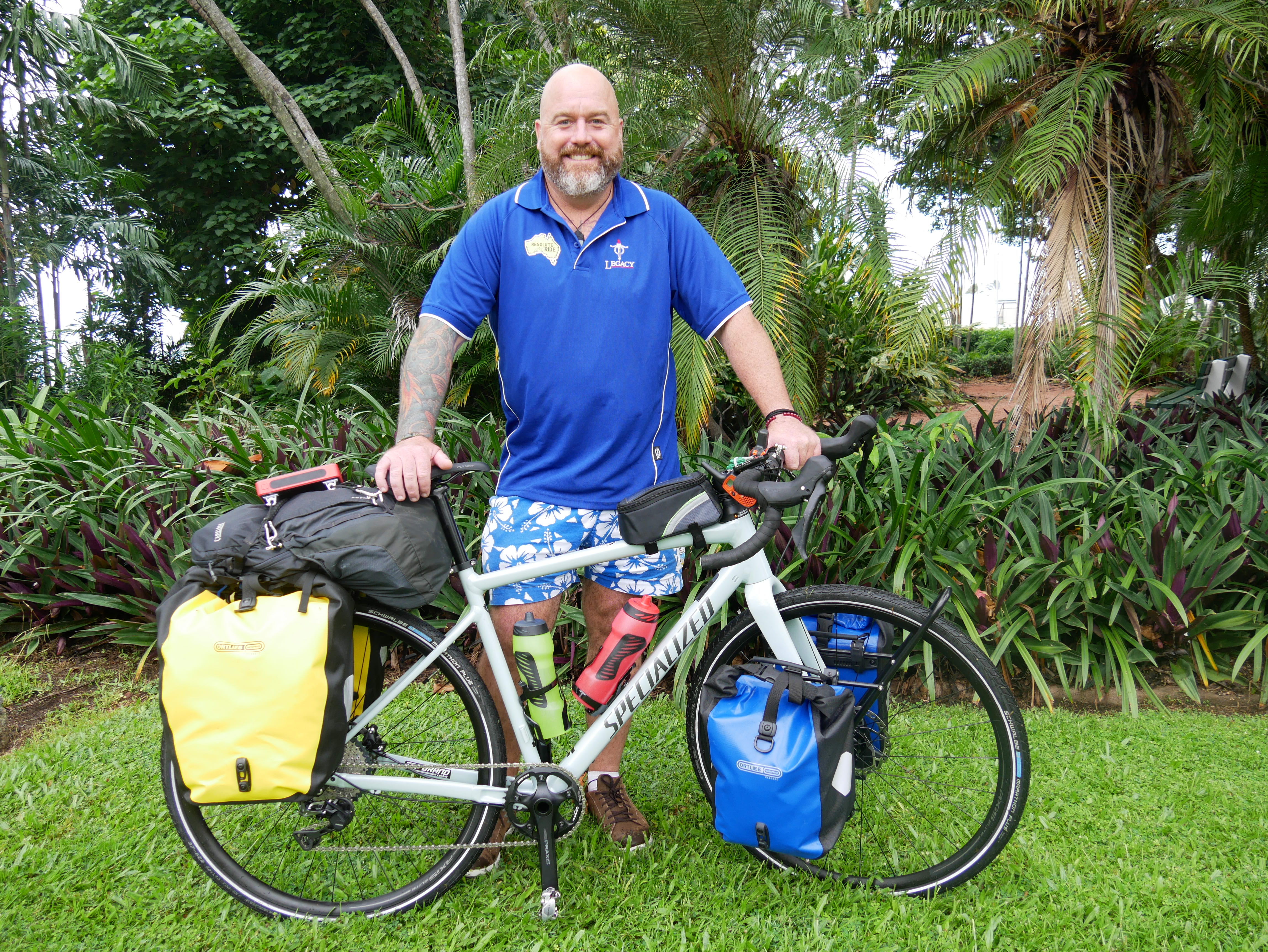 Army veteran Chris Gee sets off on 20,000km charity ride to break ...