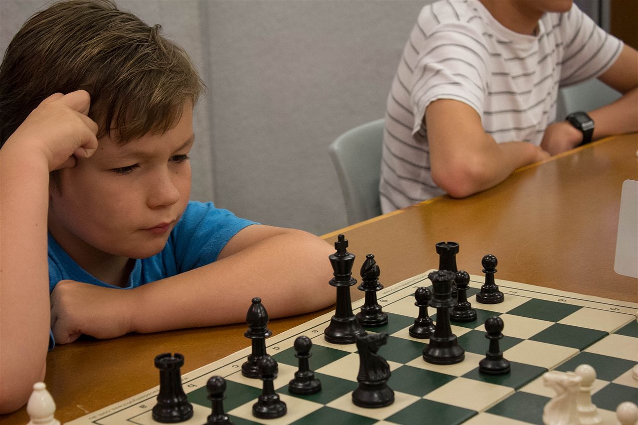 Canberra school embraces chess to complement education - ABC News