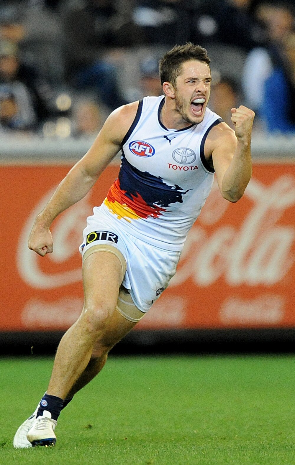 Adelaide Crows' Matthew Jaensch announces immediate retirement from AFL ...