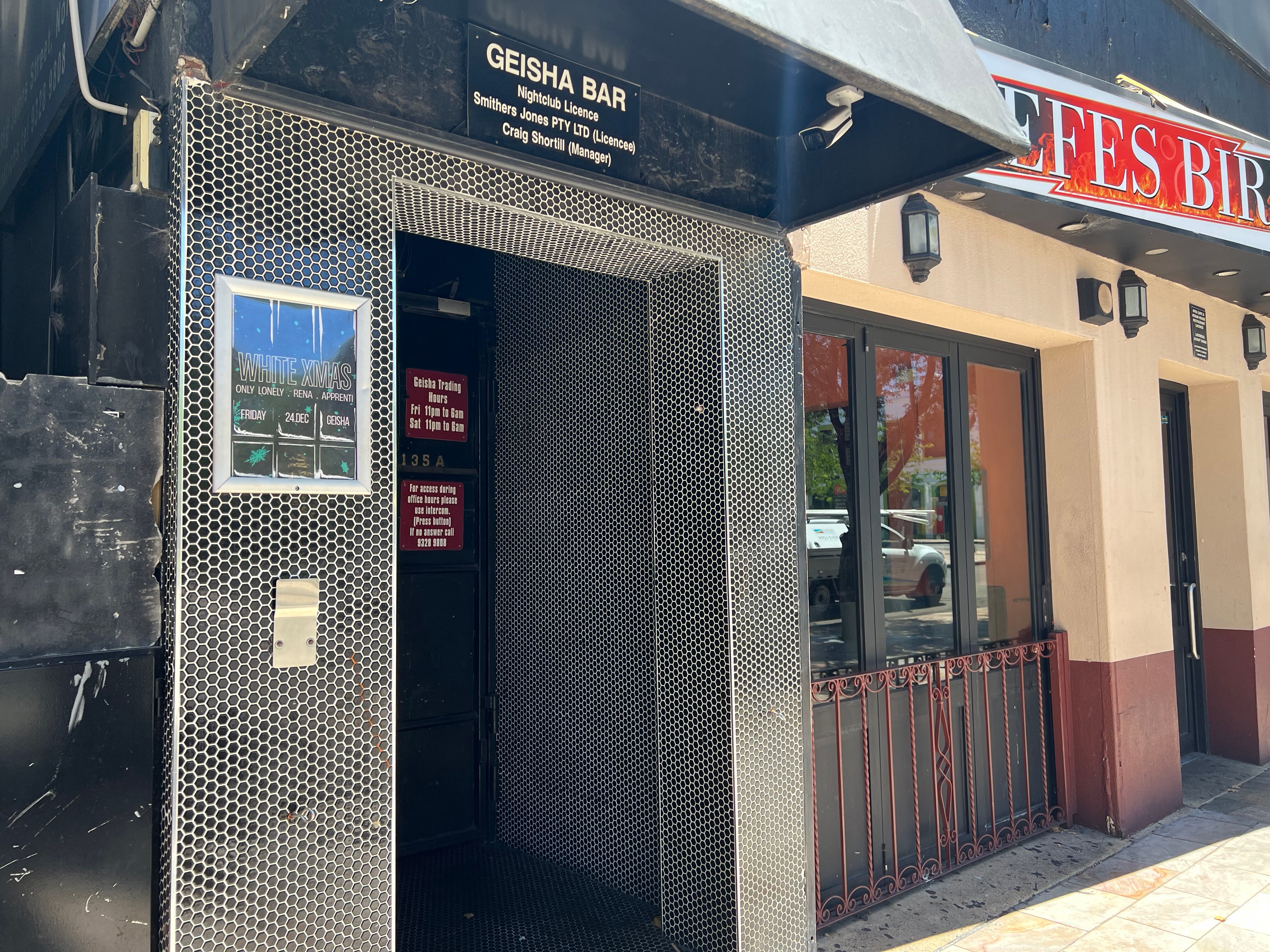 WA records COVID case after French backpacker travels to Perth from ...