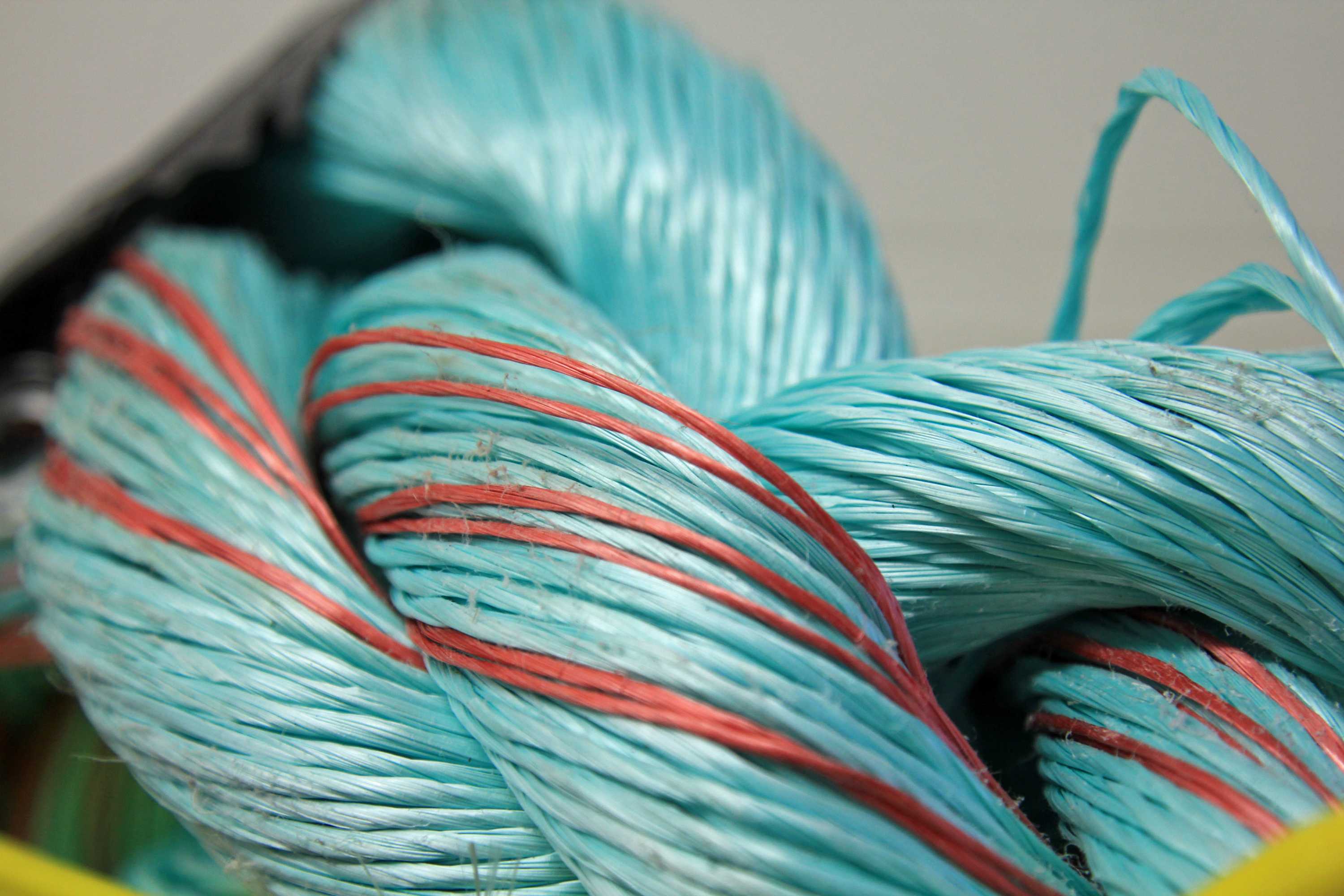 Tasmanian teacher finds way to recycle marine rope offcuts for use in ...