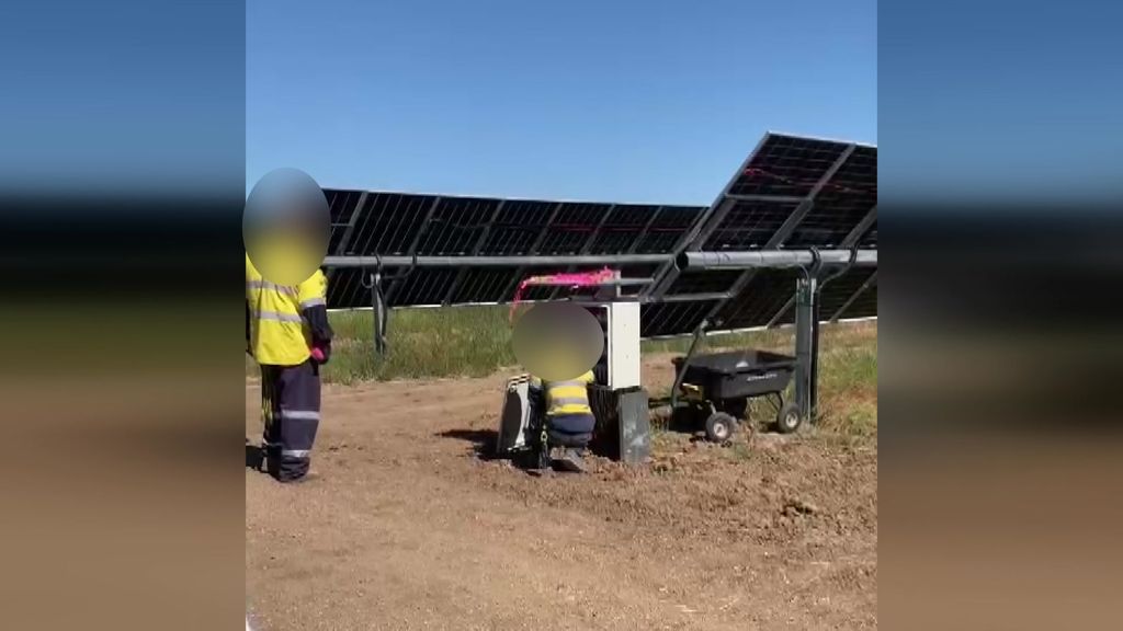 Backpackers doing unlicensed electrical work - ABC News