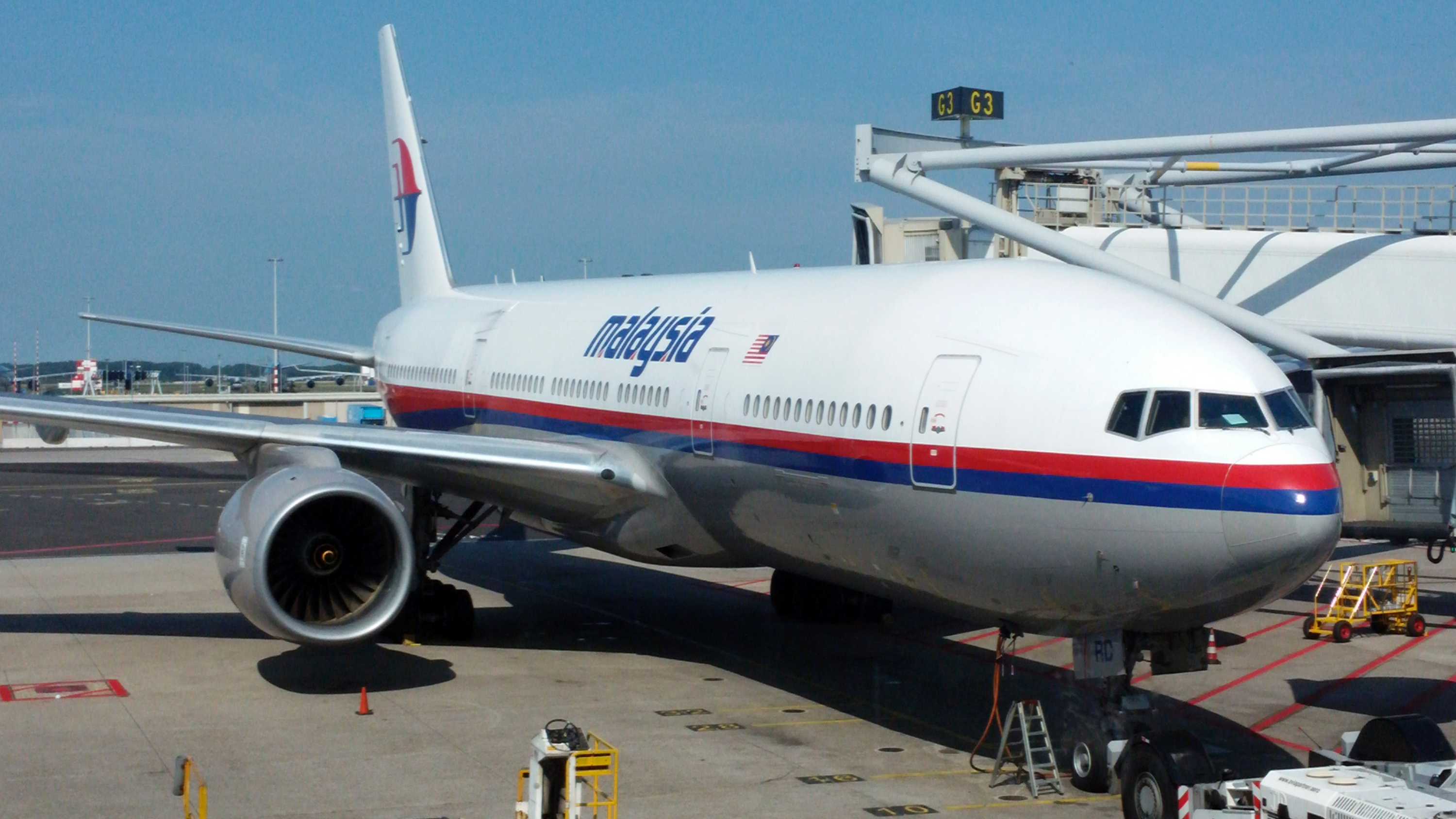 MH17: Malaysia Airlines retires flight number after Ukraine crash - ABC ...