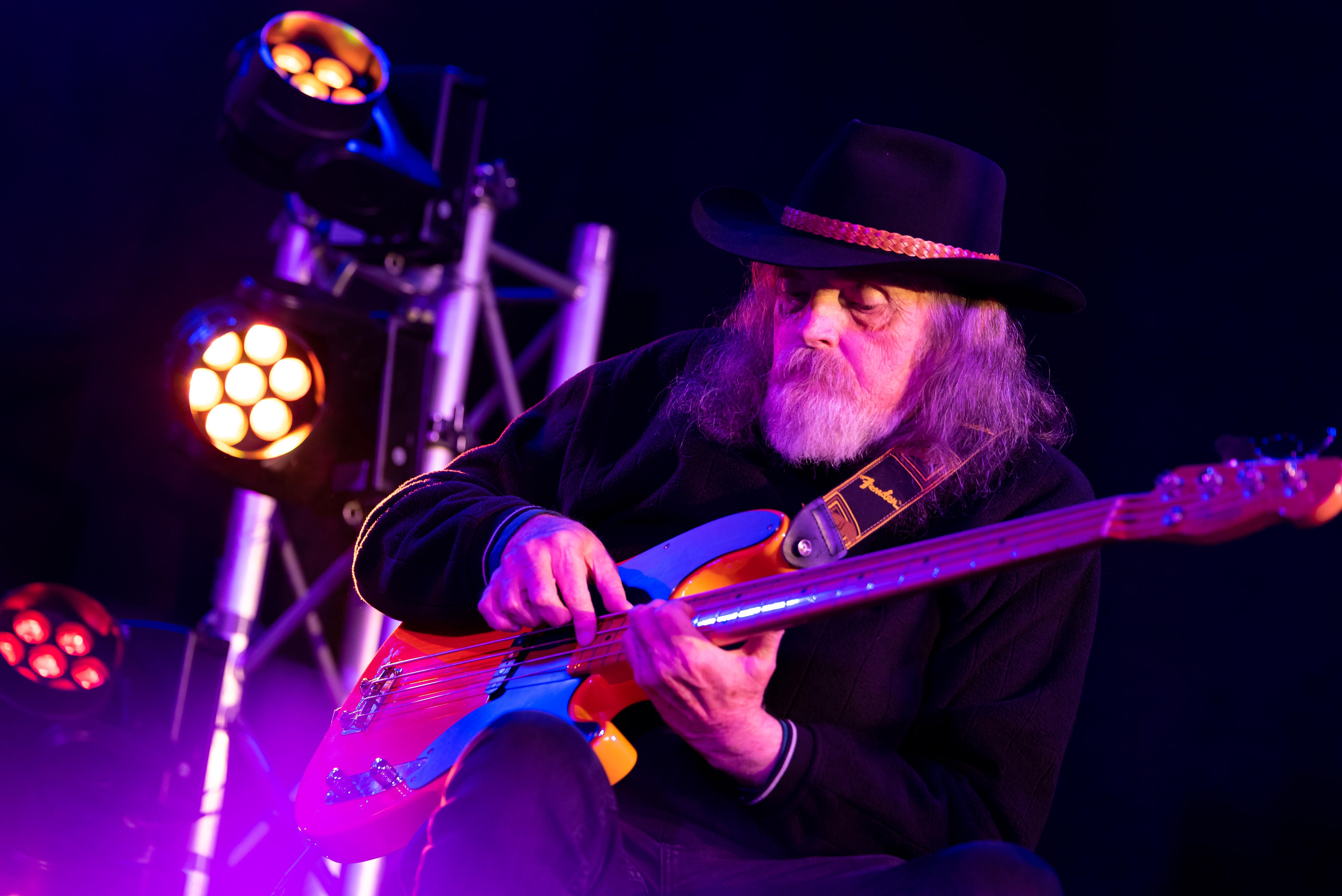 The Masters Apprentices bassist and founding member, Gavin Webb, dies ...