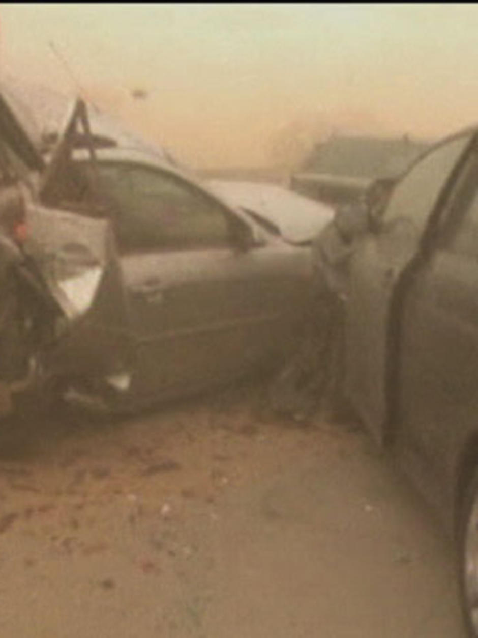 Deadly sandstorm creates traffic chaos - ABC News