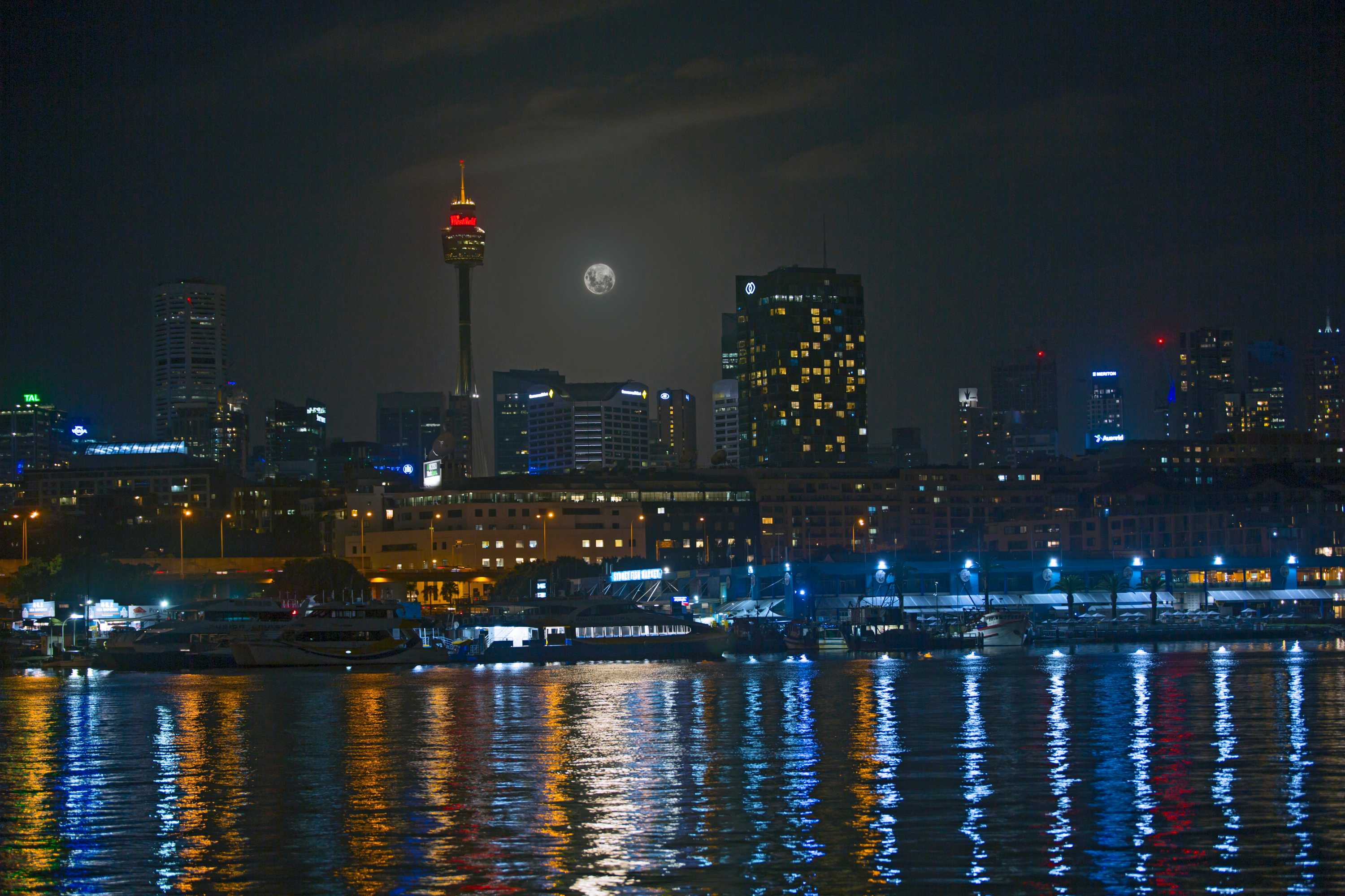 Tonight's 'supermoon' is a great opportunity for photographers - ABC News