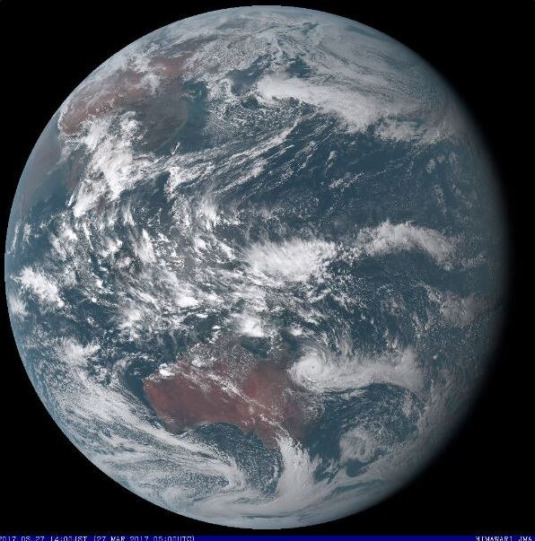 Cyclone Debbie captured in satellite images from space - ABC News