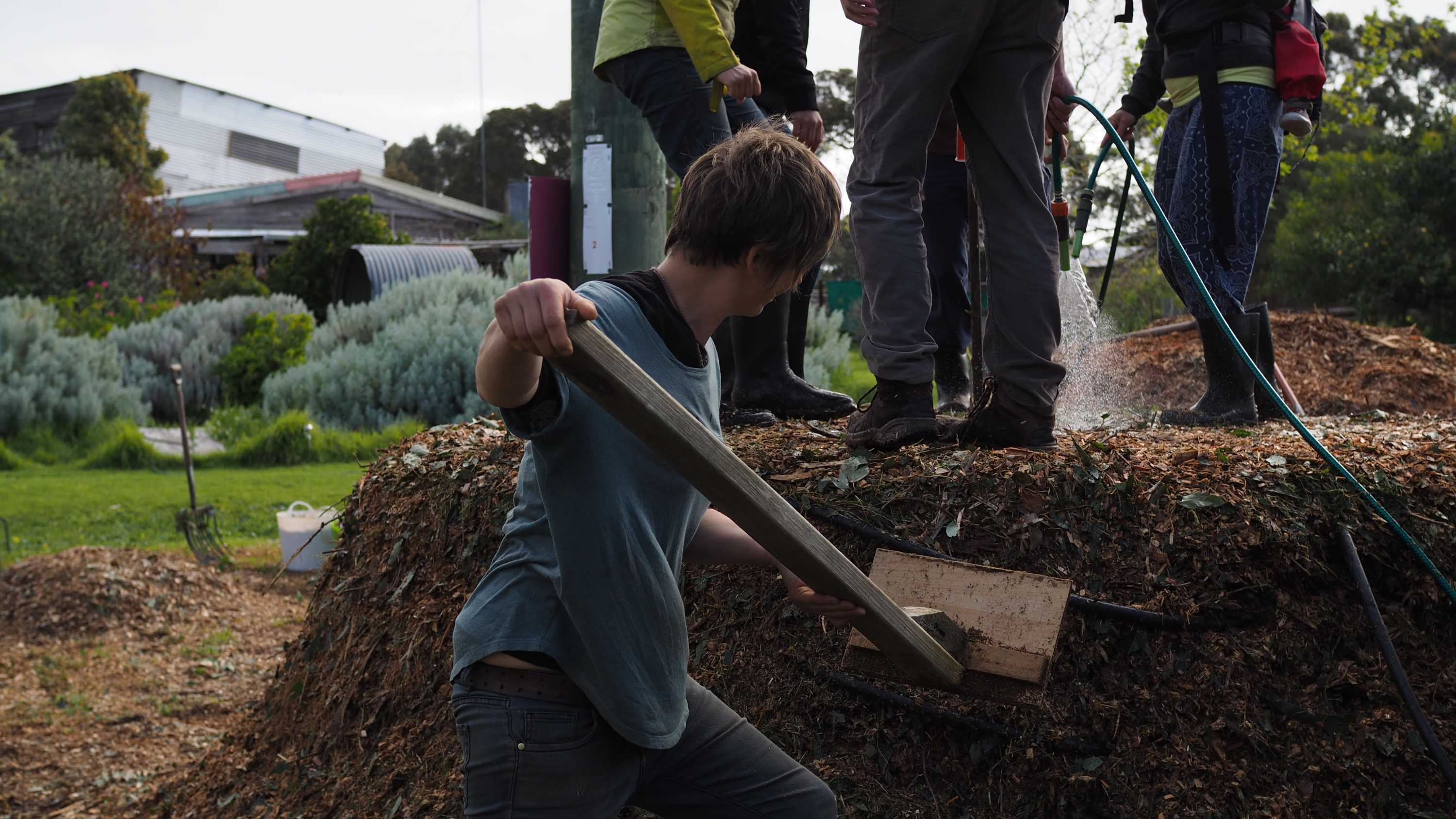How to build a compost shower for free hot water - ABC News