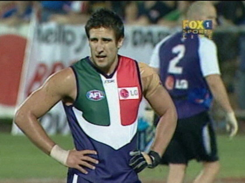 Pavlich staying with Dockers - ABC News