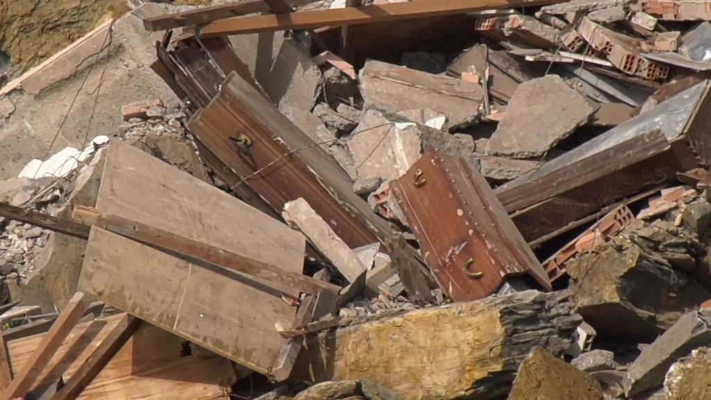 Italian cemetery collapsed into the sea, sending 200 coffins down a ...