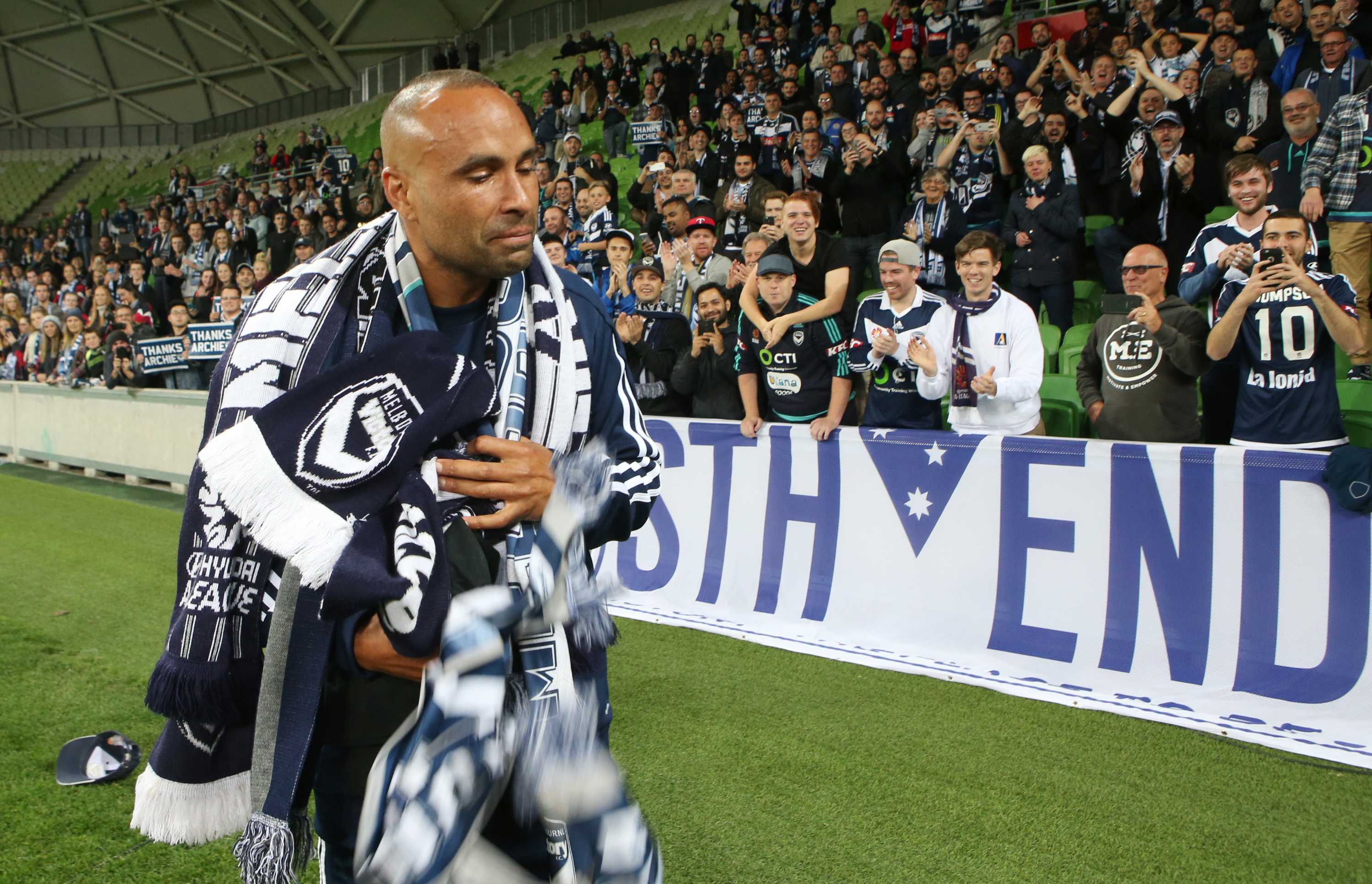 Archie Thompson salutes Melbourne Victory fans in emotional send-off ...