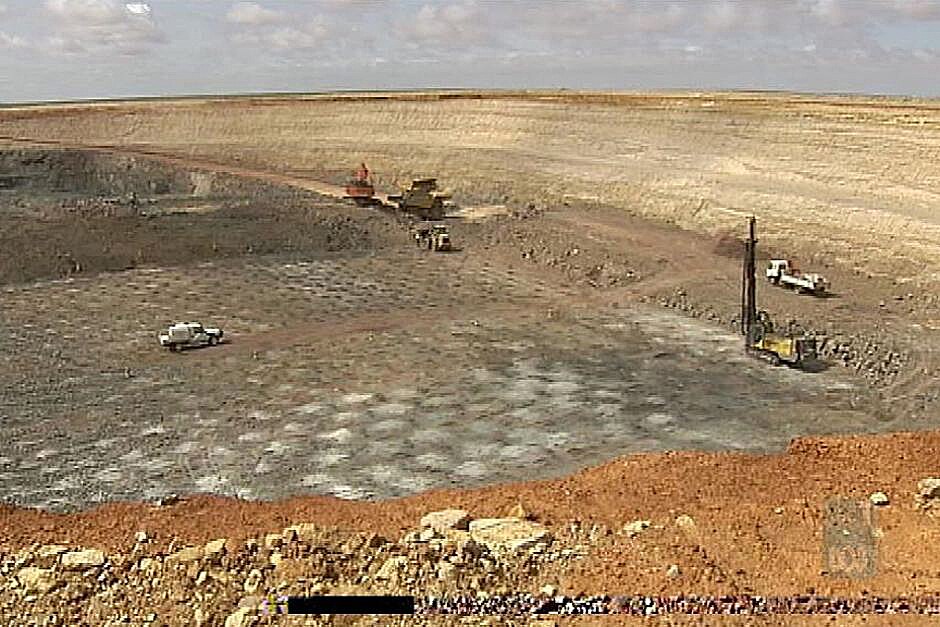 Vast weapons test site set for mining - ABC News