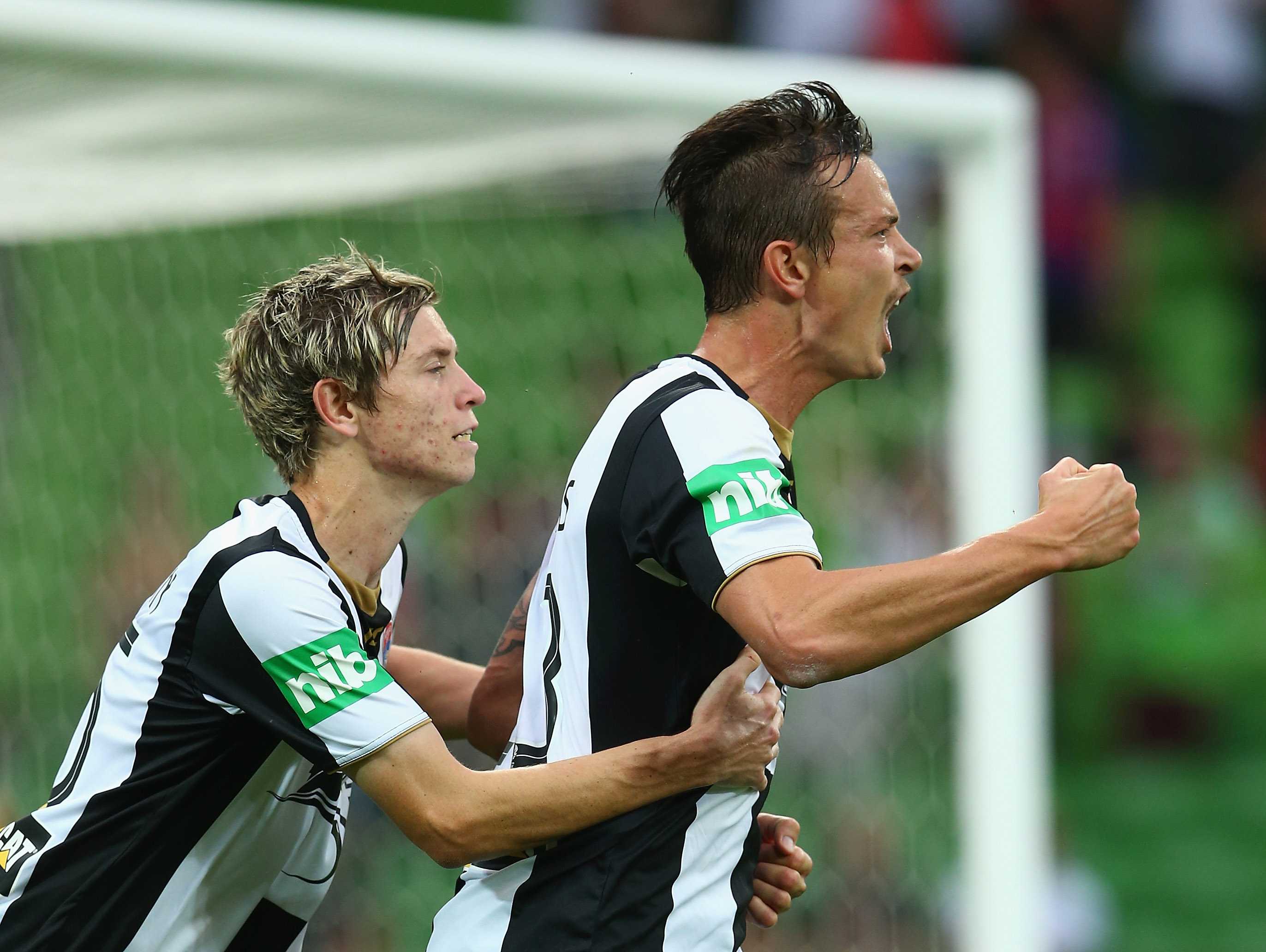 Adelaide United recruit former Newcastle Jets forward Ryan Griffiths ...