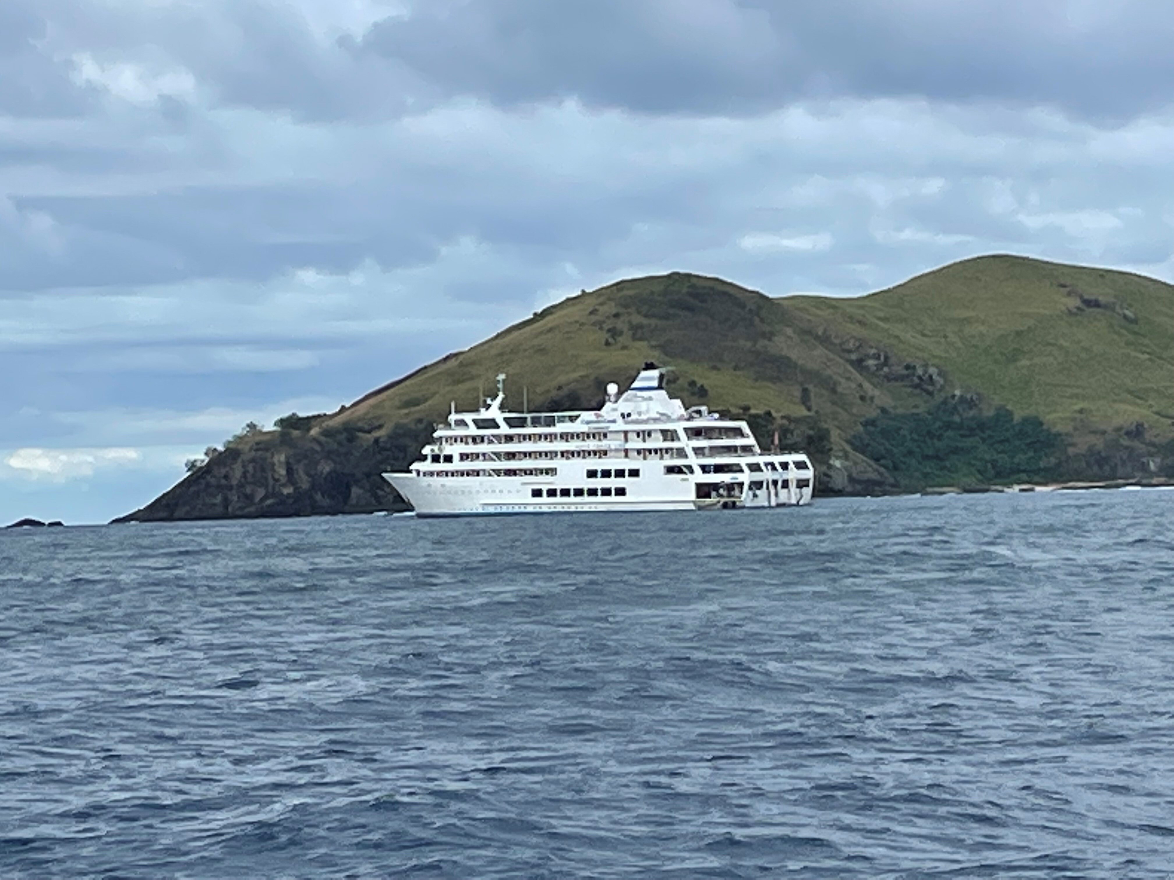 Captain Cook Cruises Fiji dive charter takes terrifying turn for ...