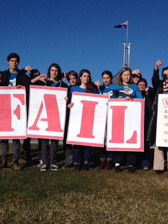 Mixed reactions to emissions reduction target - ABC listen