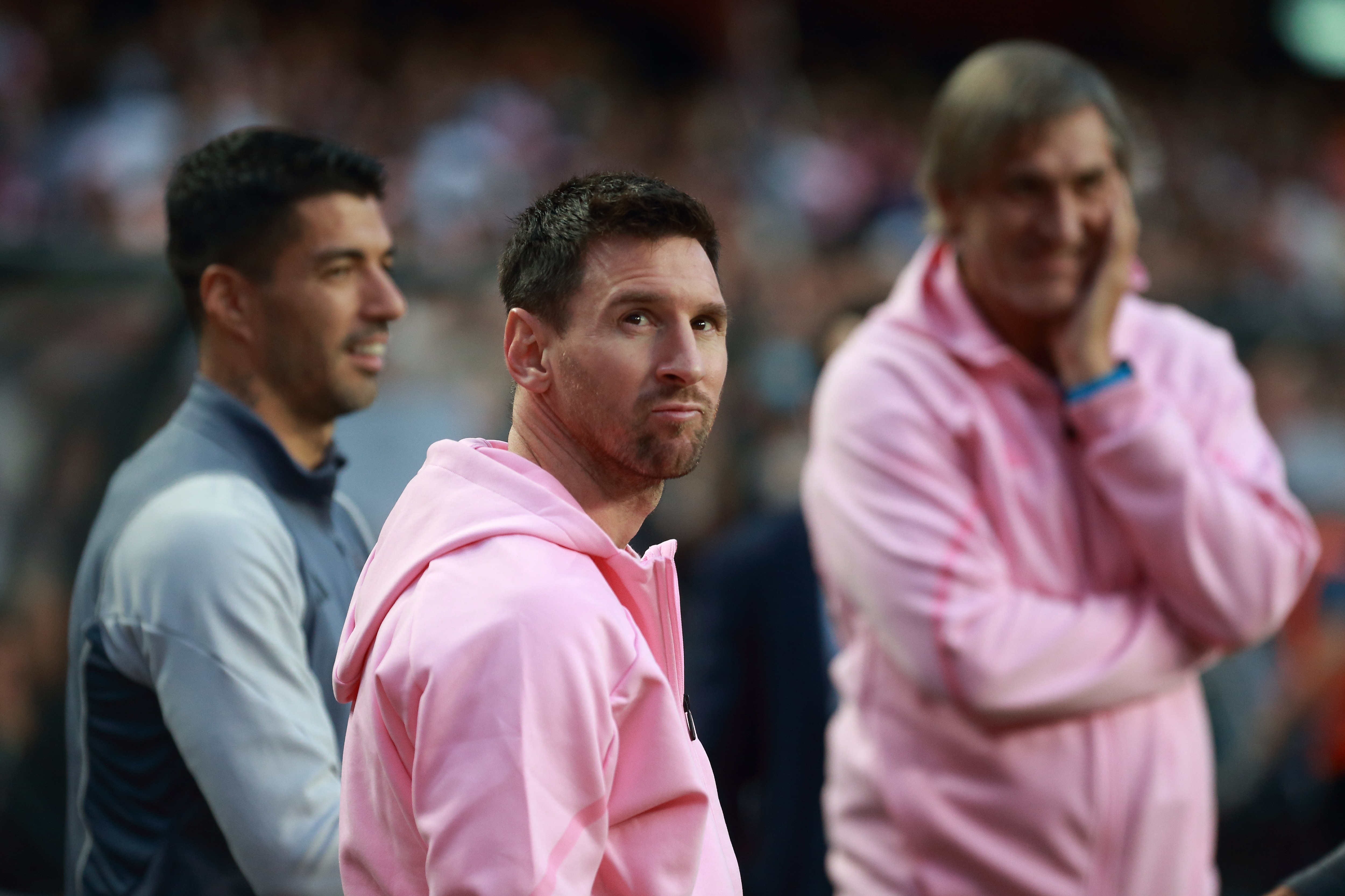 Messi booed after not getting on the field in Inter Miami's friendly ...