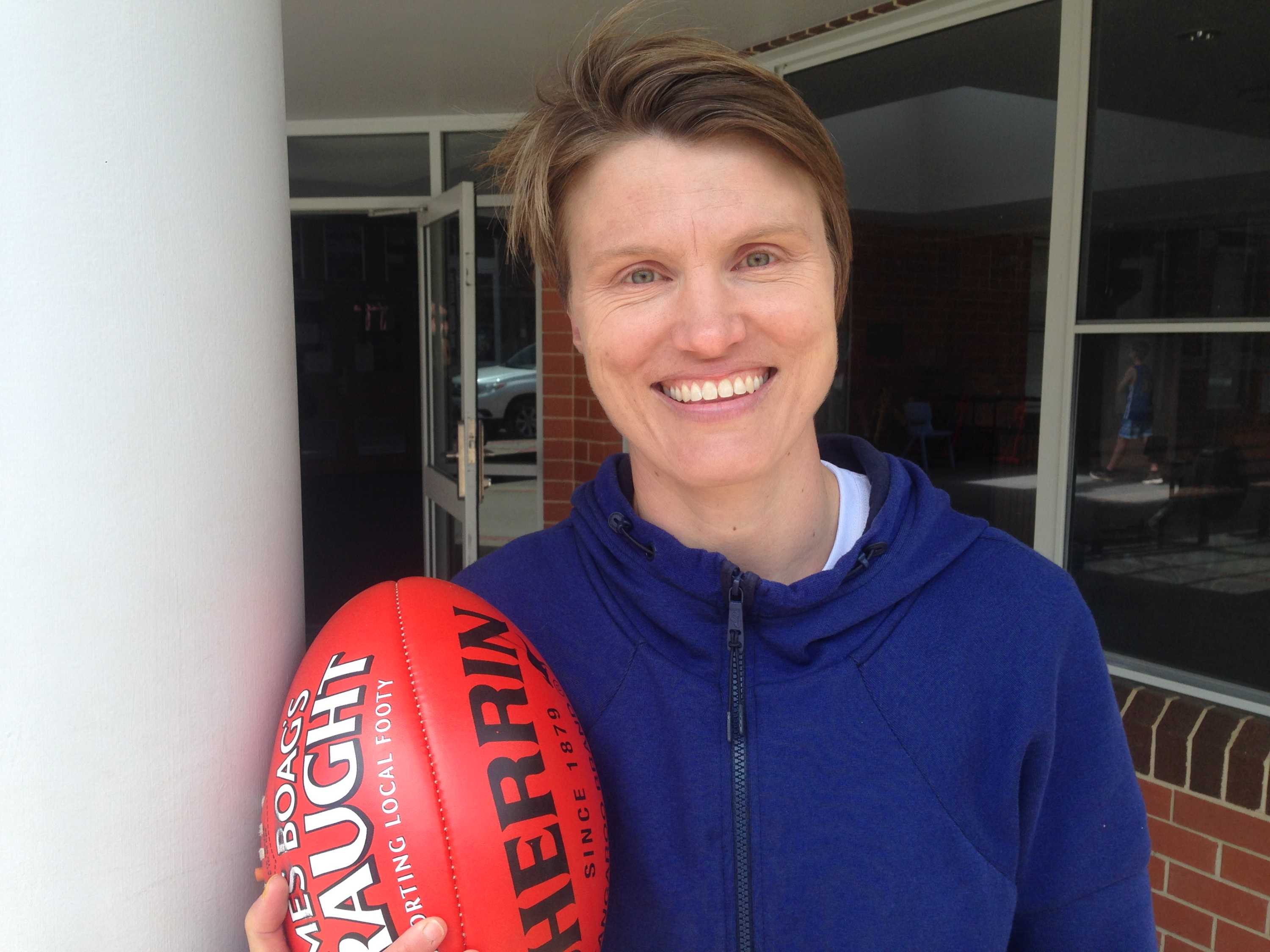 Women's AFL: WNBL veteran Jess Bibby signs with GWS Giants - ABC News