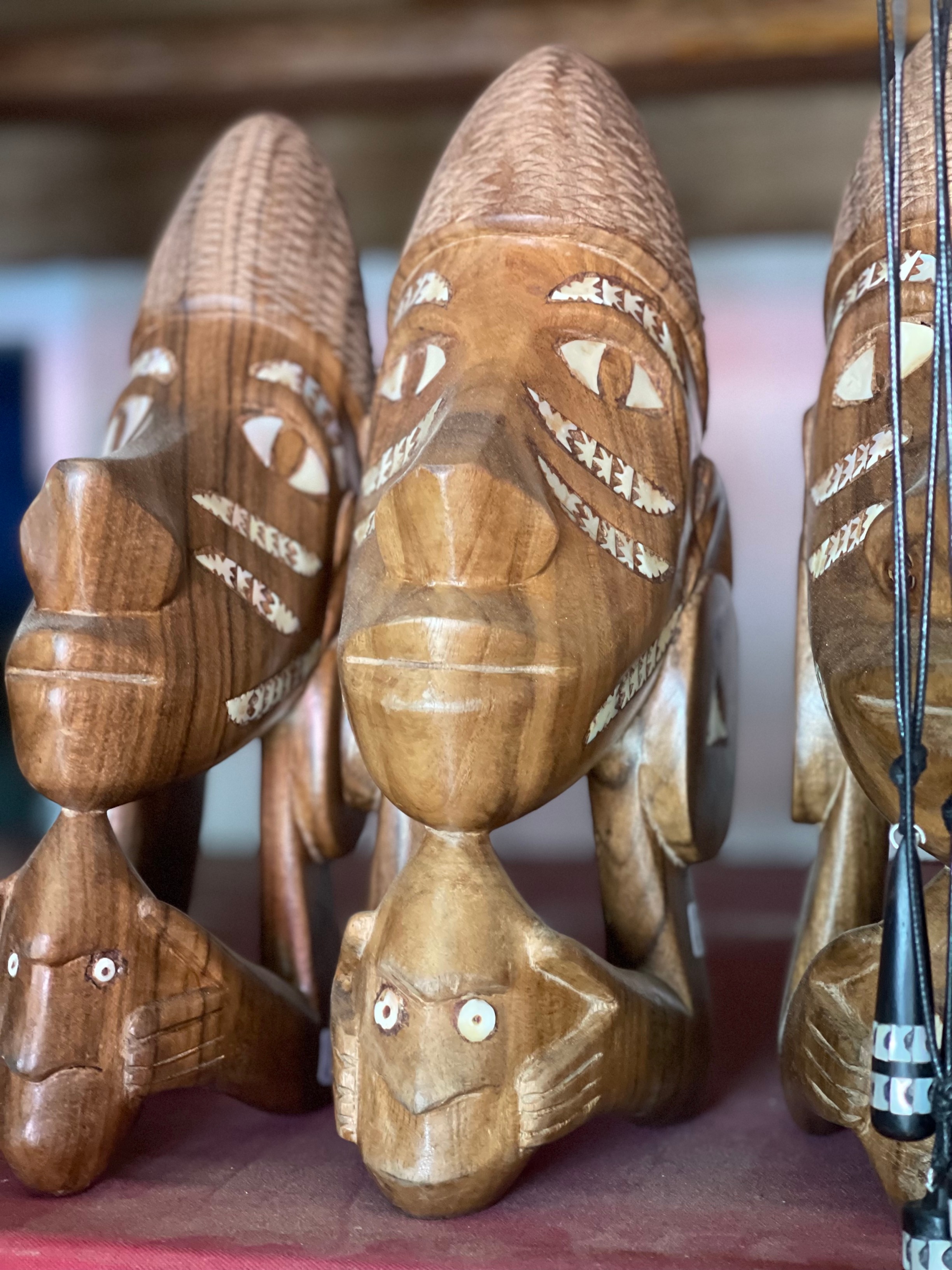 Meet the Solomon Islander turning wood into beautiful carvings - ABC ...