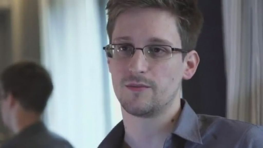 Ex-CIA worker Edward Snowden revealed as US spy agency whistleblower ...