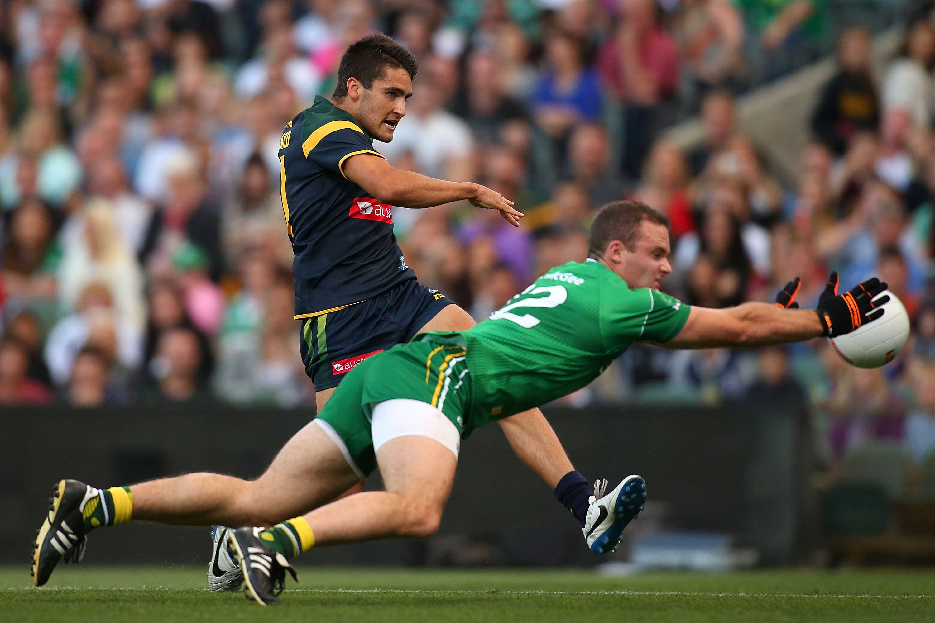 Australia claims 10-point International Rules win over Ireland in ...