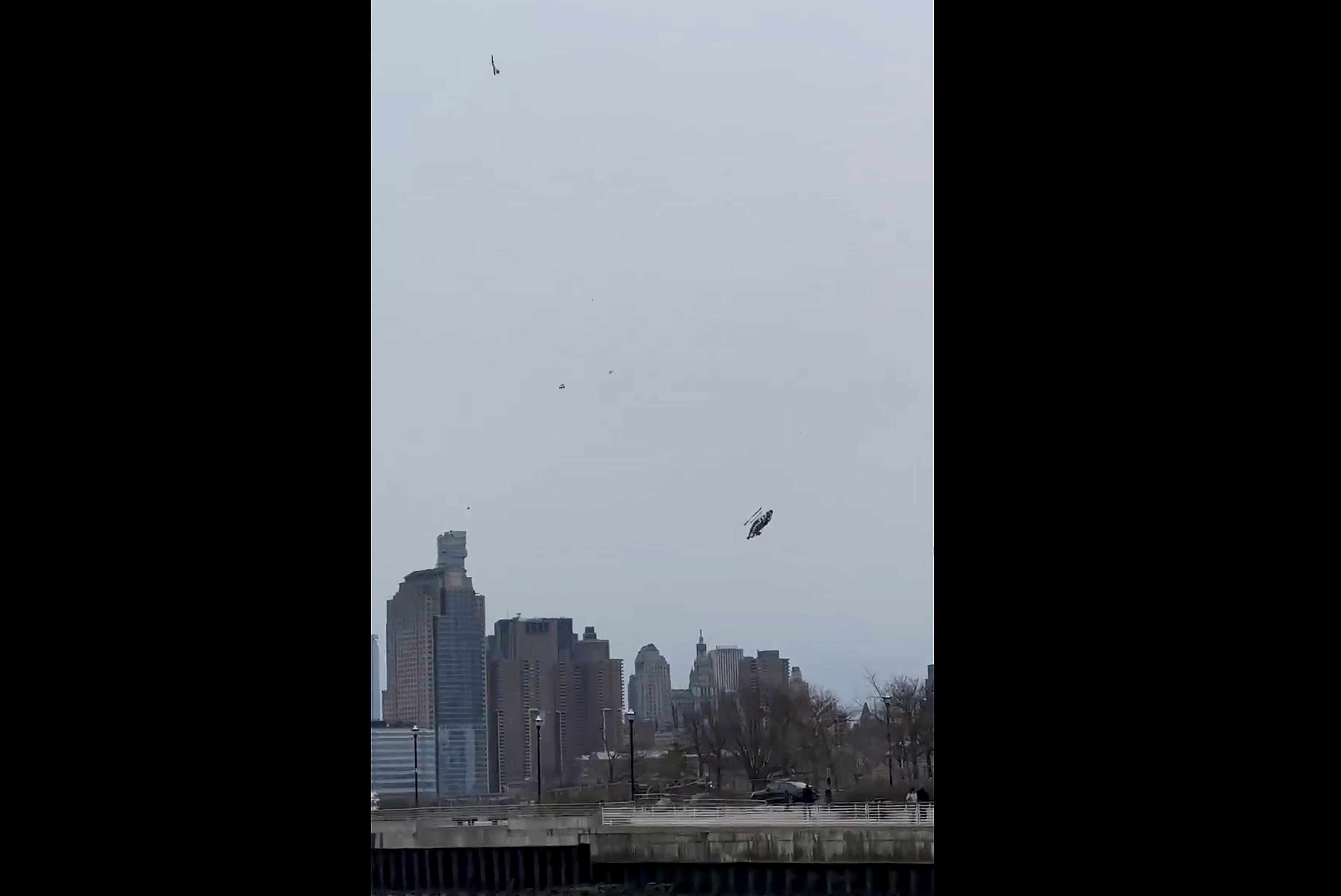 Two Siemens executives and their children killed in New York helicopter ...