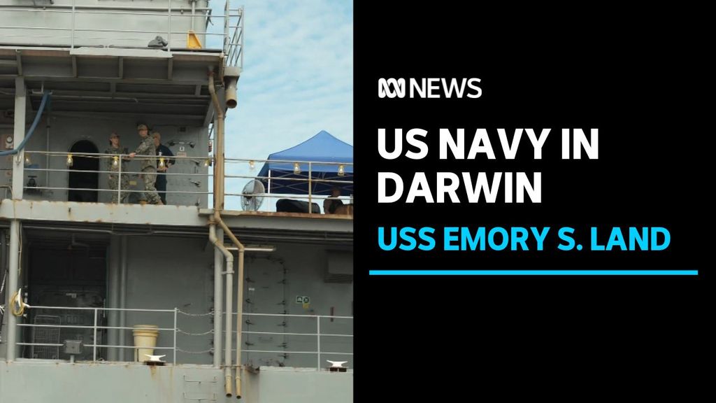 Key US naval ship docks in Darwin - ABC News