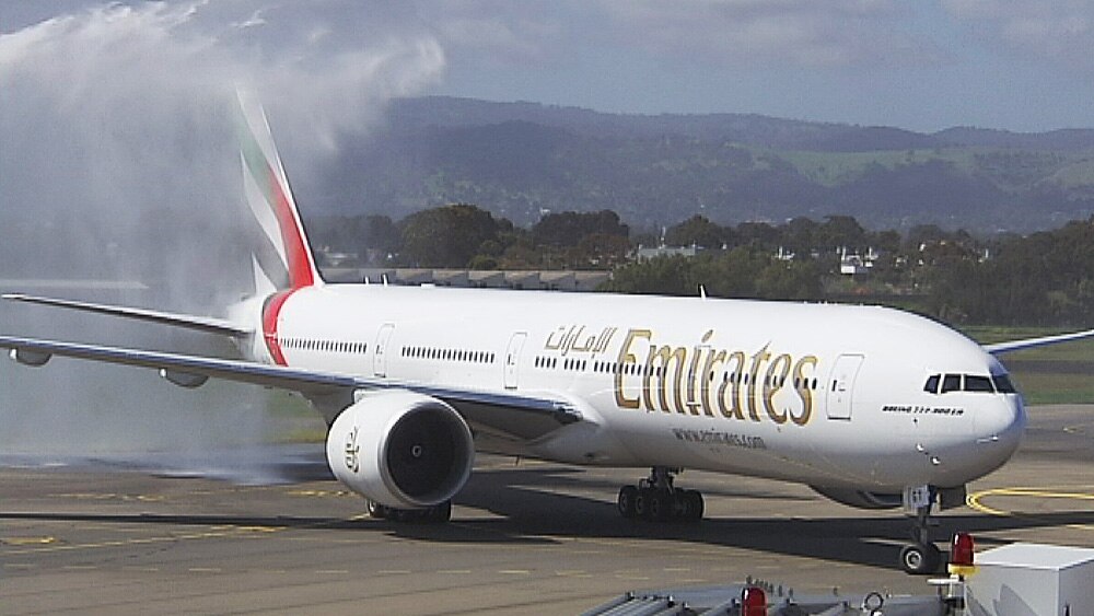 Seats on flights into Perth like 'gold dust' as COVID-19 arrivals cap ...