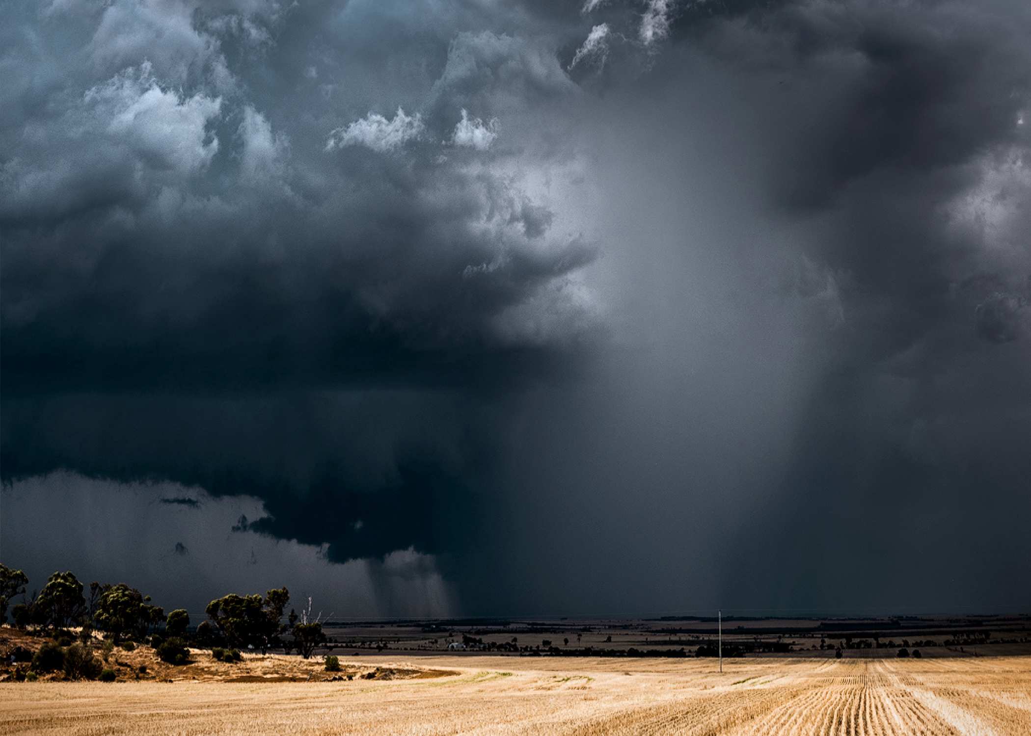 Storm chaser Jordan Cantelo a traveller of Australia's outback to frame ...
